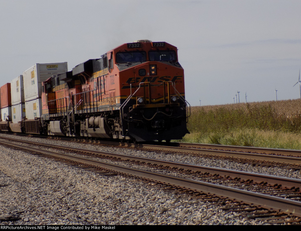 BNSF 7332